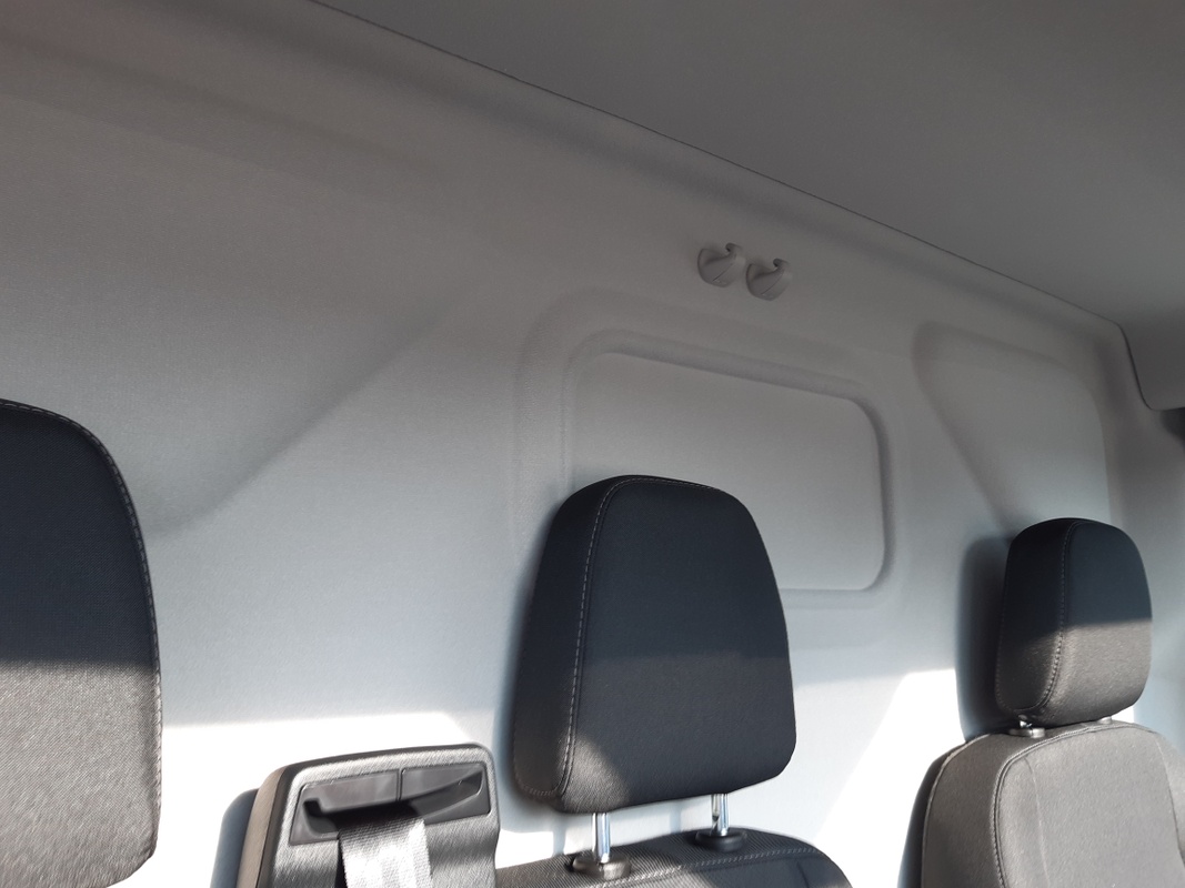 FORD Transit L3H2 VAN Trend 2.0 TDCi EB 130k M6 - FWD (96kW) za 28900.00 | AUTOPOLIS.sk