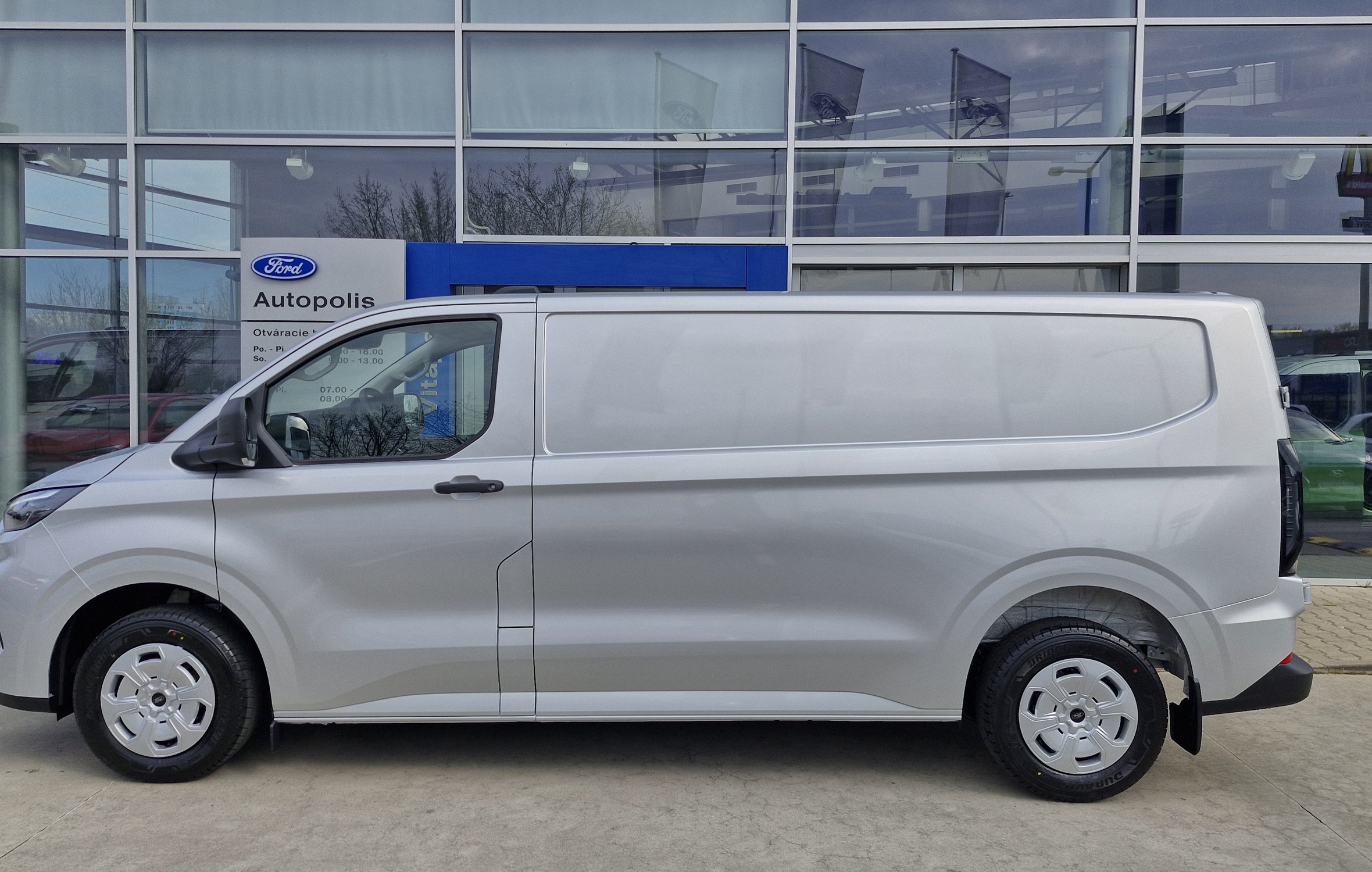 Ford E-Transit Custom VAN L2H1 EV STD (64kWh) 218k (160kW) za 42575.00 ...